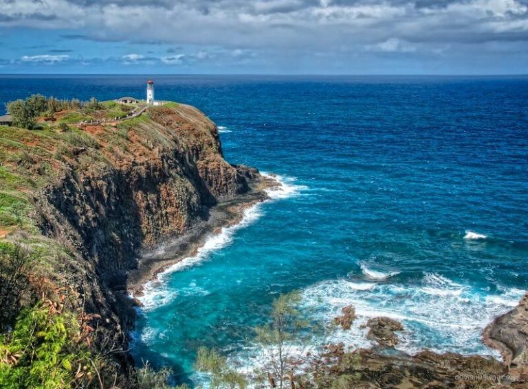Historical Kauai Lighthouse at Kilauea Point - Go Visit Hawaii
