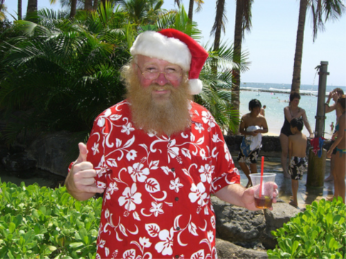 Santa Sighting in Waikiki! - Go Visit Hawaii