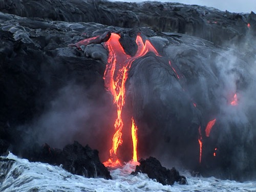 Big Island Lava Returns After A Brief Break - Go Visit Hawaii