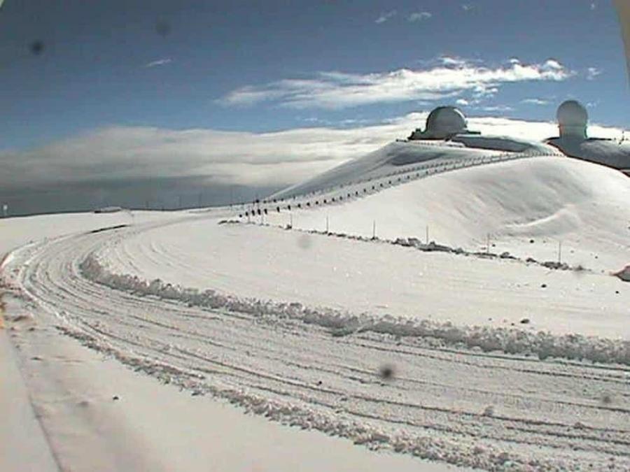 Snow tops Hawaii’s Mauna Kea - Go Visit Hawaii