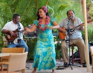 The Hawaiian Hula Dance: 10 facts you may not already know - Go Visit ...