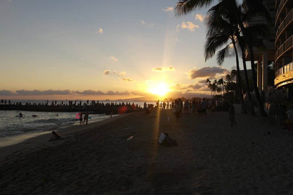 Aloha Friday Photo: Sunset with an audience - Go Visit Hawaii