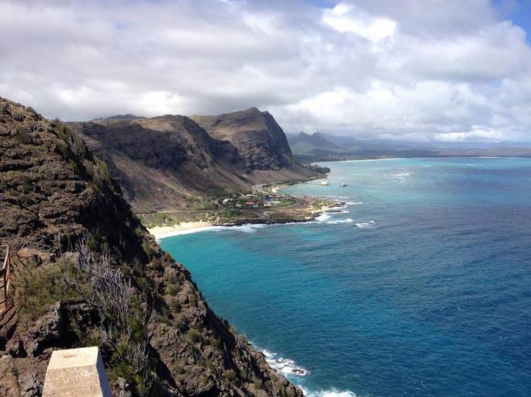 Hiking Diamond Head (Le'ahi) - Go Visit Hawaii